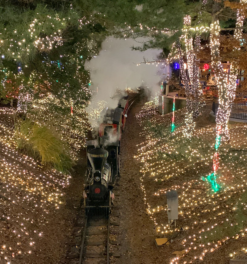 Chocolate, Lights, Rides: Christmas at Hershey Park | The TV Traveler